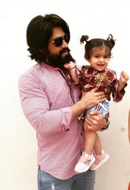 Yash S Daughter Ayra Steals The Show With Her Cute Expressions At A