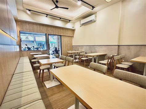 誠徵工作夥伴！ 【應徵職缺】：早班長期pt 【工作時間】：早班 1000～1400 【工作內容】：外場 服務客人 送餐收餐 環境整潔