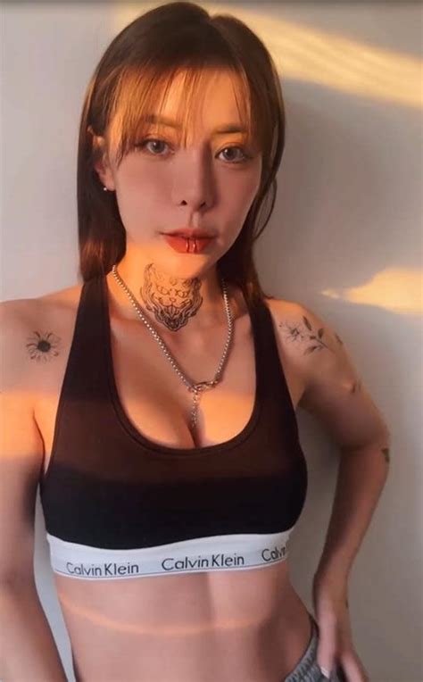 啦啦隊女神上身「就只有bra」！影片曝讓網嗨翻