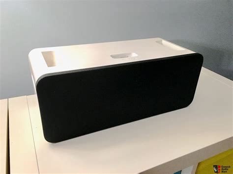 Apple Ipod Hifi Powered Speaker Dock With Aux In Photo 1563153 Uk