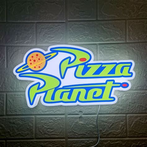 Logotipo De Pizza Planet De Toy Story Printable Toy Story Pizza Planet