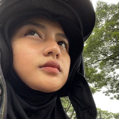Pin Oleh Ronald Andhika Di Baju Untuk Dipakai Orang Cantik Inspirasi