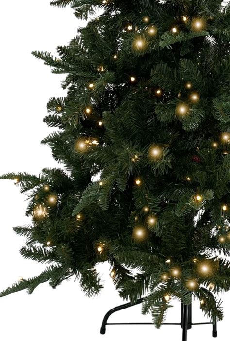 KJ Kunstkerstbomen Halve Kunstkerstboom Memphis 210 Cm Met 180