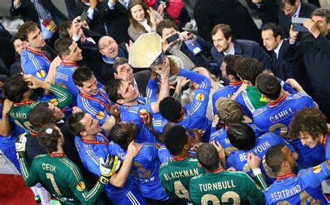 Chelsea Celebrate Their Europa League Final Win Mirror Online
