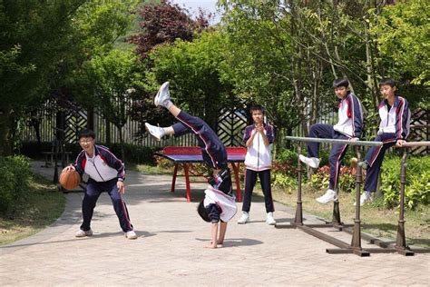 校园风光 贵阳市南湖实验中学