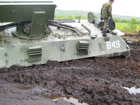 1RL243 Rubicon SIGINT On MT LBu Chassis In The Mud In 2022 Military