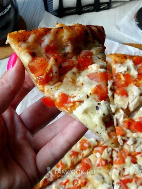 Пицца из слоеного теста с курицей — рецепт с фото Еда Пицца с курицей Кулинария