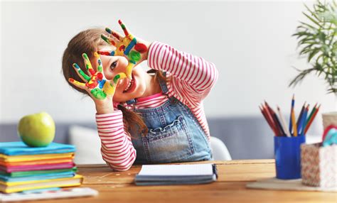 Programa De Aprendizagem Criativa Em Casa Oferece Diversão Pra Famílias