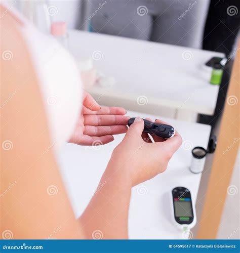 Using Blood Glucose Meter Stock Image Image Of Patient 64595617