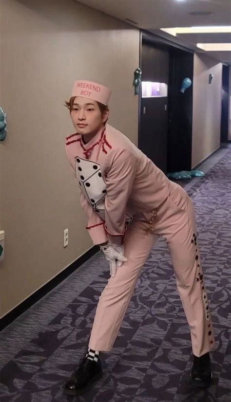 Shinee Onew Dice Pink Outfit Shinee Shinee Onew Pink Outfit