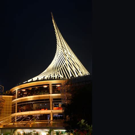 An Eye Catching Crown In Margo City