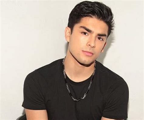 Diego Tinoco Wiki Bio Age Height Birthday Girlfriend Net Worth