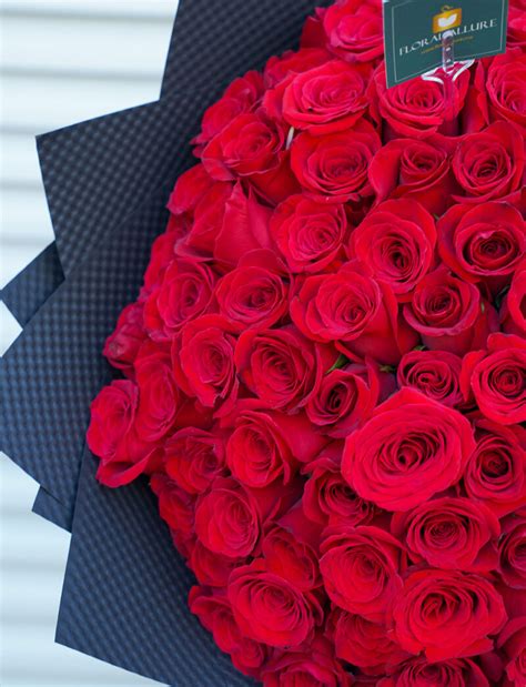 Valentines Day T Delivery In Dubai Red Rose Bouquet Dubai