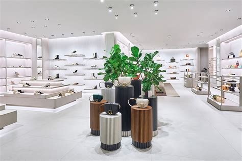 Charles And Keith Singapore Atelier Yuwa Ciao Jp