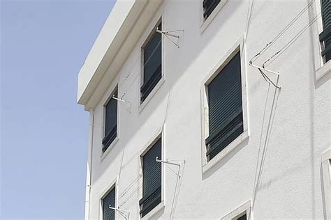 Reabilitação das fachadas e do telhado Emotivar