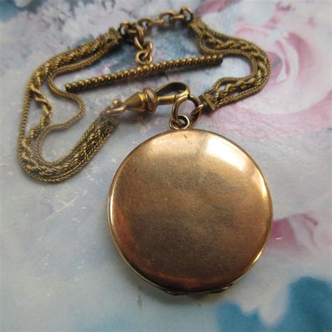 Andontowillow Etsy
