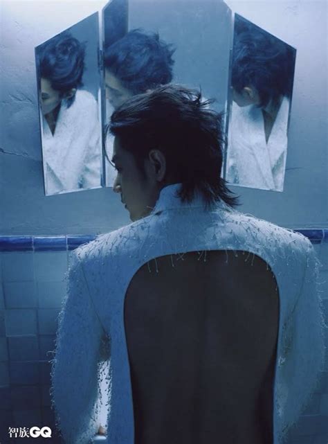 ปักพินโดย Robin Bayliss ใน Xiao Zhan ผู้ชายหล่อ นักแสดง แฟนพันธุ์แท้