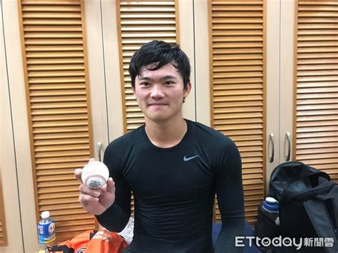 影／統一本季第2位野手投球 林靖凱7分力飆速141公里 Ettoday運動雲 Ettoday新聞雲