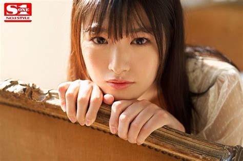 网友公认2020年业界最强新人是朱莉きょうこ朱莉京子 实力以及天赋是极度逆天级别的！ 小尔木基