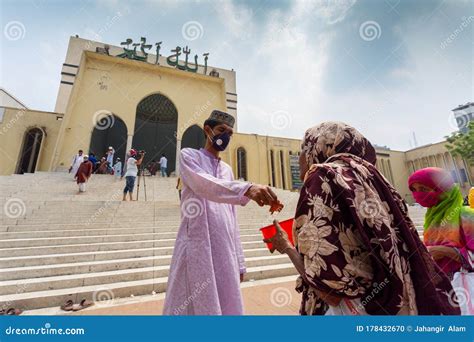 Poor Beggar Editorial Photo 38777141