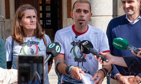 Aitor Alonso Piragüista Del Club Tartessos Alza La Voz En El Día De