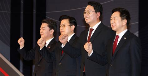 與 대표 적합도 김기현 493 안철수 241결선은 金 582 安 37 노컷뉴스