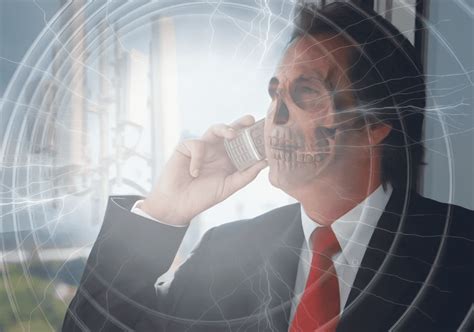 Estos Son Los 10 Celulares Que Más Radiación Emiten El Economista