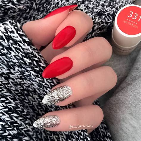 27 Glamorous Red Manicures To Make You Irresistible