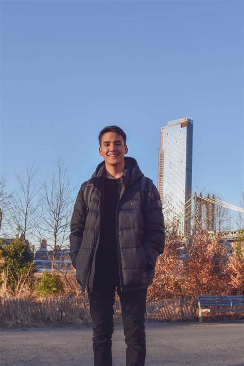 Luciano Sanchez Medium