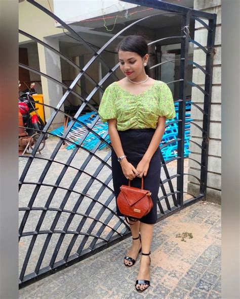Pin On Santali Model Girls Photo Pictures Santali Imag