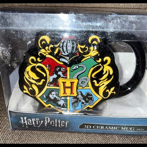 Warner Bros Kitchen The Silver Buffalo Harry Potter Hogwarts Crest