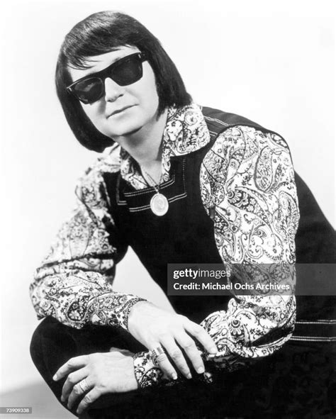 Singer And Songwriter Roy Orbison Poses For A Portrait Circa 1975 In
