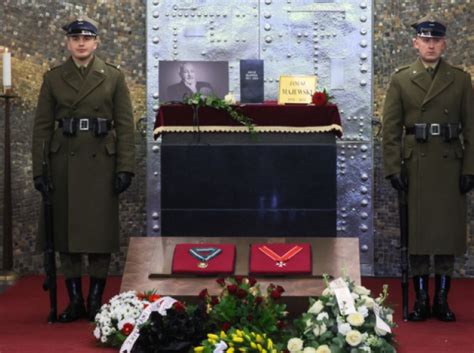 Janusz Majewski Spoczął Na Powązkach Wojskowych Dzieje Pl Historia Polski