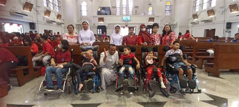 Perayaan Ekaristi Hut Ri Ke Bersama Ubk Gereja Santa Perawan Maria Ratu Rosario Suci