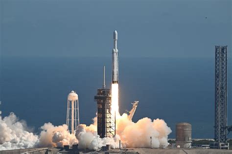 La Nasa Se Lanza A Investigar La Posible Existencia De Vida En Una Luna
