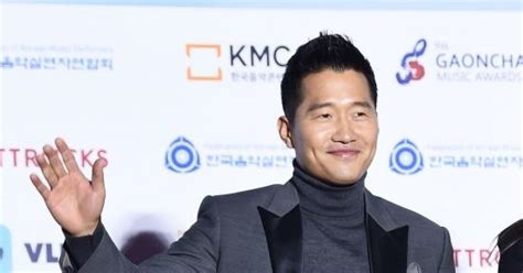 강형욱 갑질 논란 벗고 활짝 사인·사진→상담 다 해드릴 것