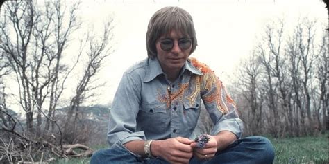 Makna Lagu Take Me Home Country Roads John Denver Tentang Kerinduan