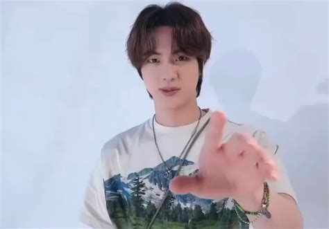 Bts Community Post ジンくん🐹おはよう！ きょうは、ゆっくりできるのかな？？ きょうも、だいすきだよ～♡ຼ♡ຼ♡ຼ