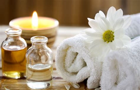 How To Give Your Partner A Massage Theyll Never Forget