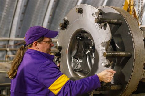The Capabilities Of Erdcs Advanced Blast Load Simulator Facility