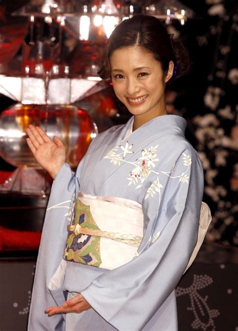 初夏の芸能“美女”写真特集 Moment日刊ゲンダイ