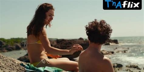 Maya Unger Butt Bikini Scene In Vamos A La Playa