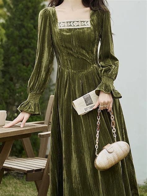 Jasmines Vintage Closet