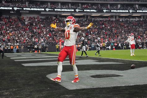 Chiefs Vs Packers Player Prop Bets For Sunday Night Football Picks