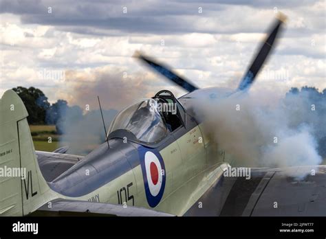 Navy Wings Seafire Xvii Sx336 On The Flightline At The Fly Navy