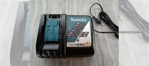 Зарядное устройство Makita DC18 RC купить в Омске | Товары для дома и ...