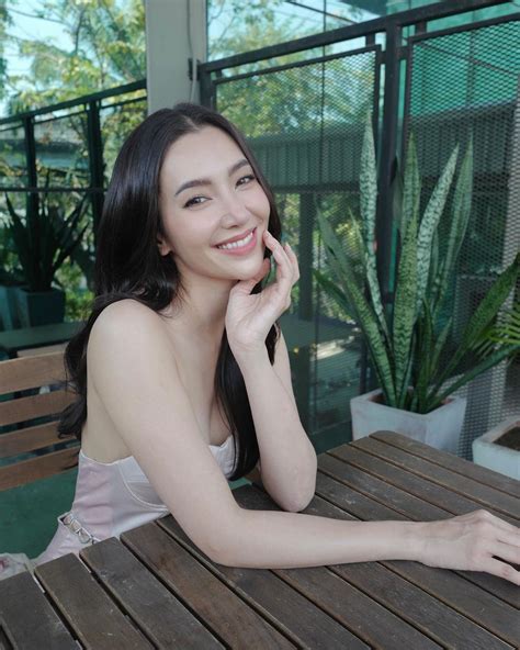 เบลล่า ราณี แคปชั่นมานิ่ง ๆ แต่เด็ด ปัง จน 3 ผู้จัดฯ ยังคอมเมนต์