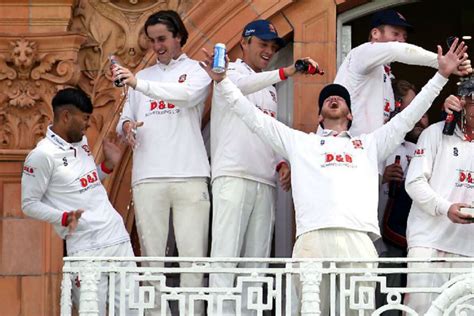 Essex Captain Tom Westley Apologizes Over Beer Poured On Muslim Teammate