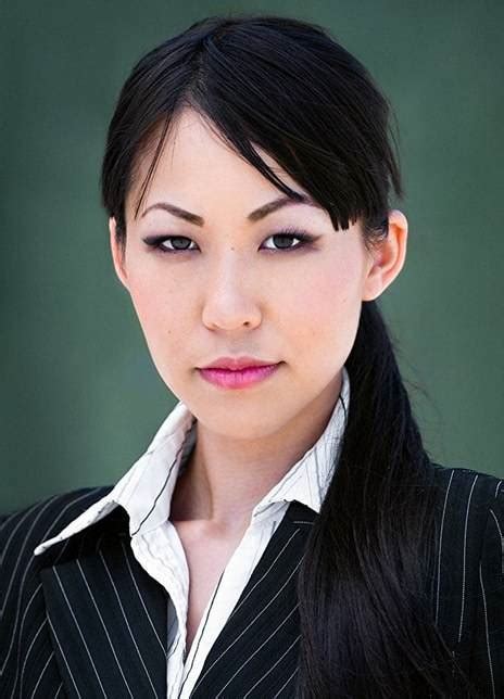 Emi Kamito百度百科