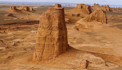 دشت لوت کویر لوت مجله مِستر بلیط